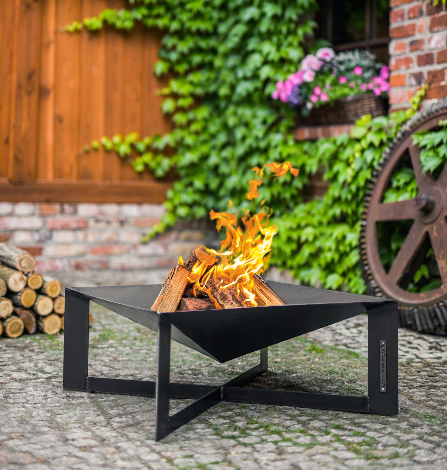 Taking Outdoor Entertainment A Step Up – Cook King - USA